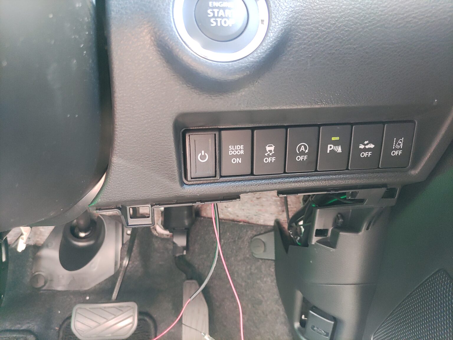 【初心者】ソリオ(MA36S)のアイドリングストップキャンセラー取り付け - TrueWalk